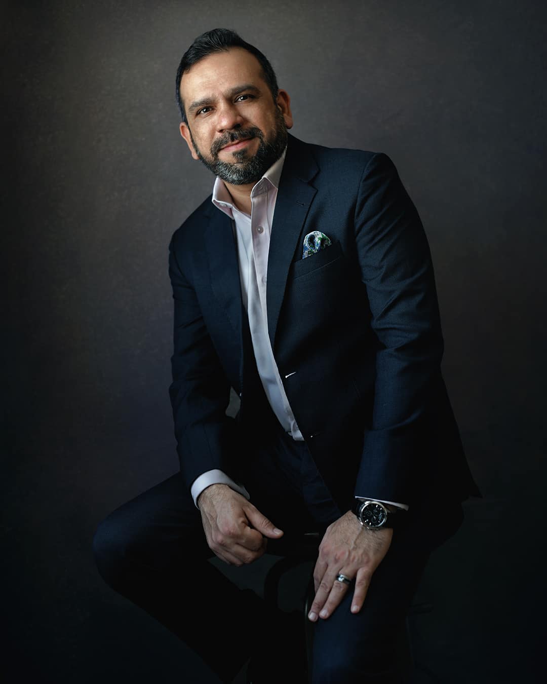 Corporate Portrait Photographer in Dubai | Portrait Photographer Dubai ...